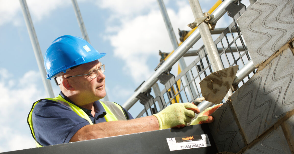 Specifying thermally broken lintels to reduce thermal bridging and ...